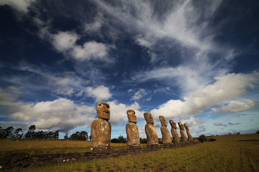 Easter Island images: Archaeology